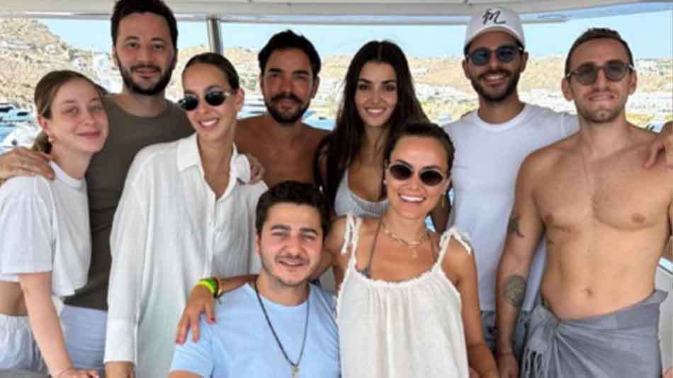 Hande Erçel ve Hakan Sabancı, Yunanistan'da aşk tazeledi