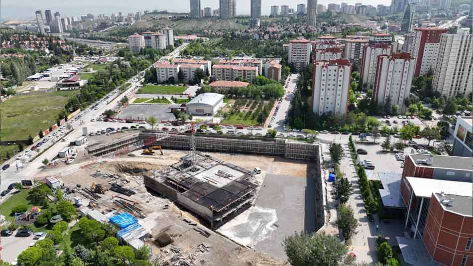 Koru Mahallesi Kapalı Otopark ve Kent Meydanı Çalışmaları Hızla Devam ...